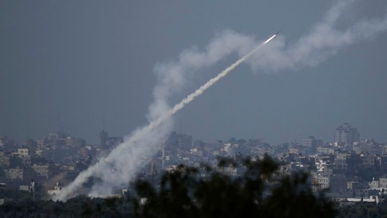 Soldiers take cover as rockets continue to fly over Israel-Gaza border ...