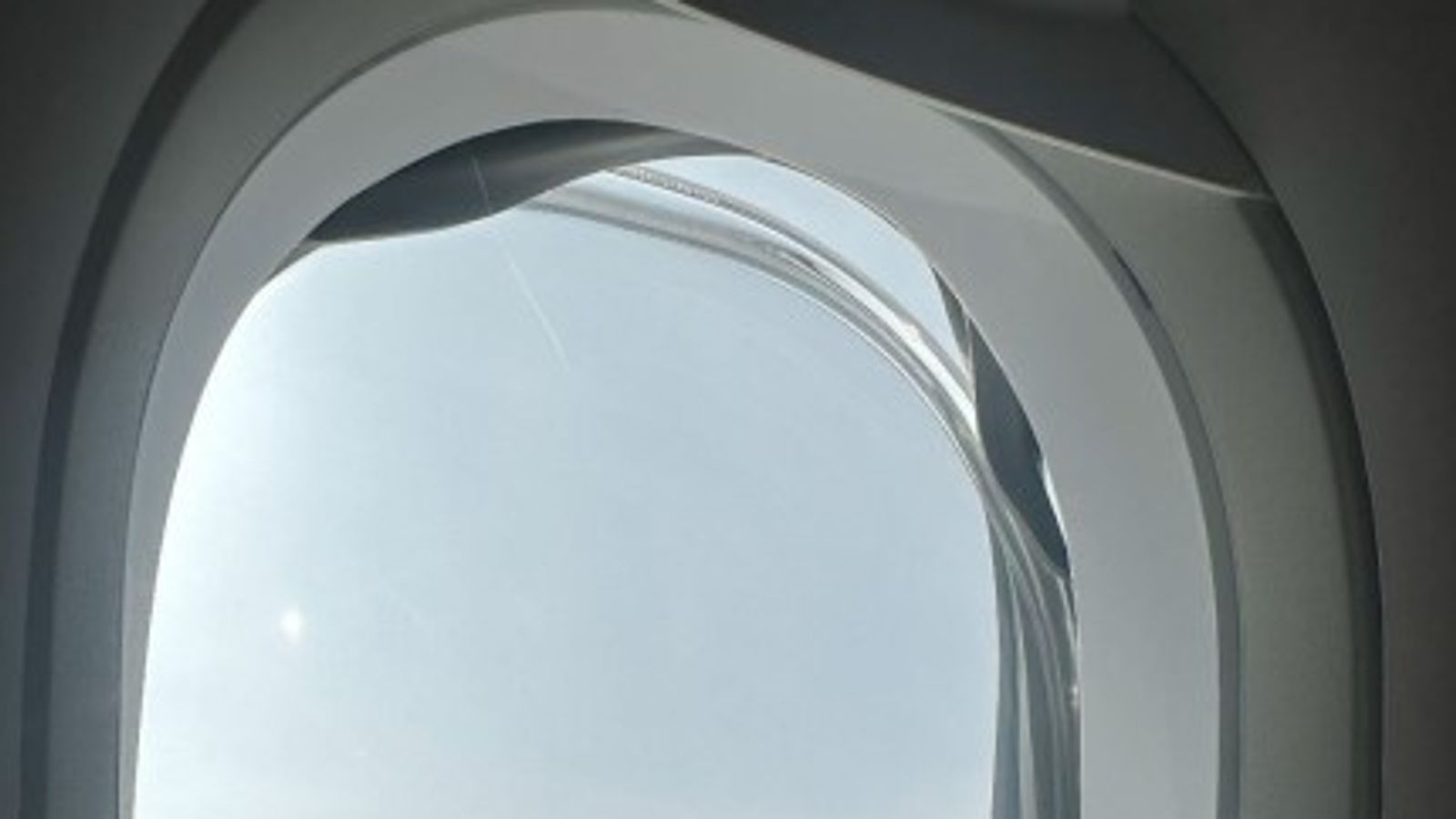 Florida-bound flight from London forced to turn around after missing ...