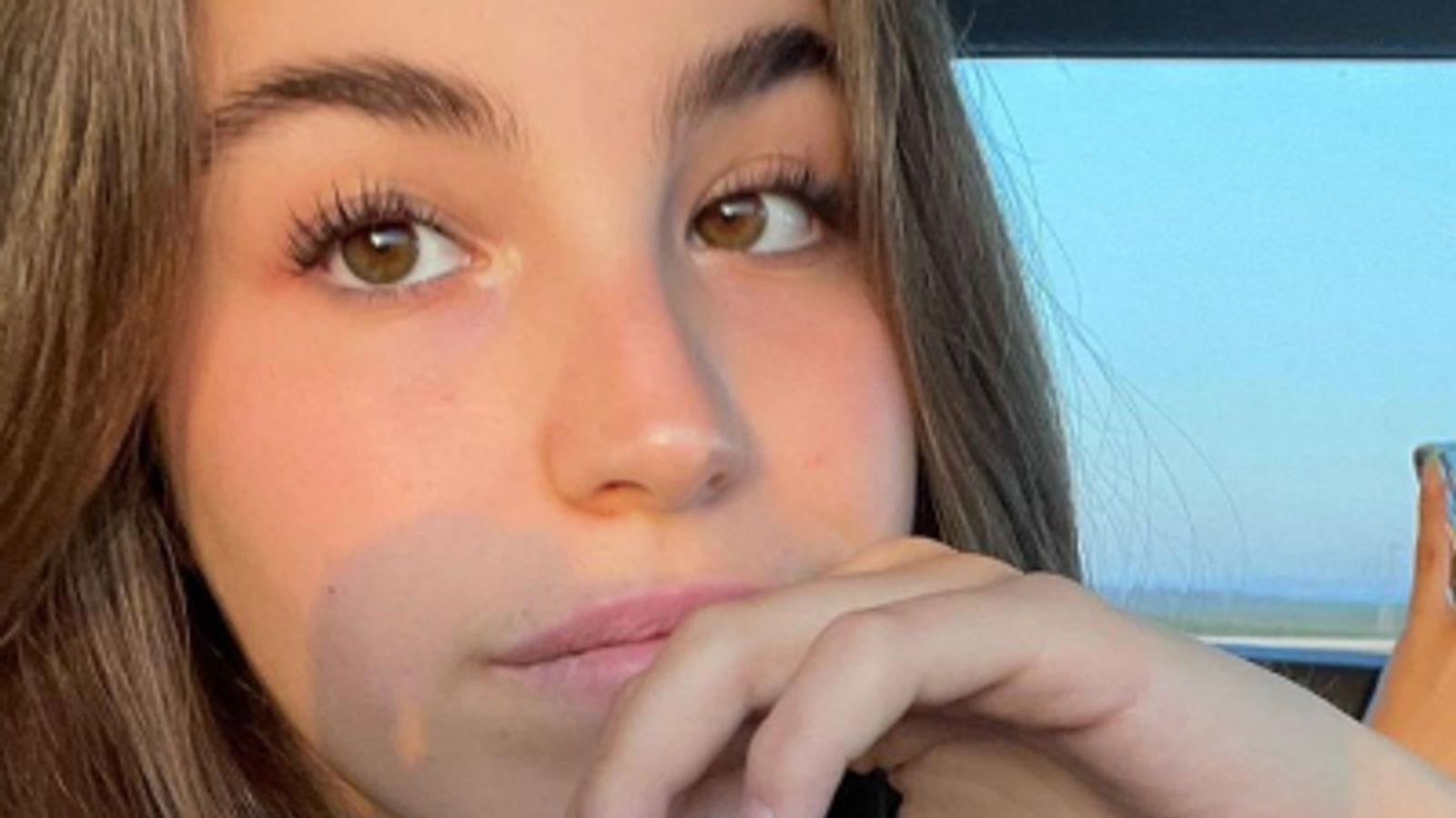 Video showing bloodied Israeli female soldiers captured by Hamas ...