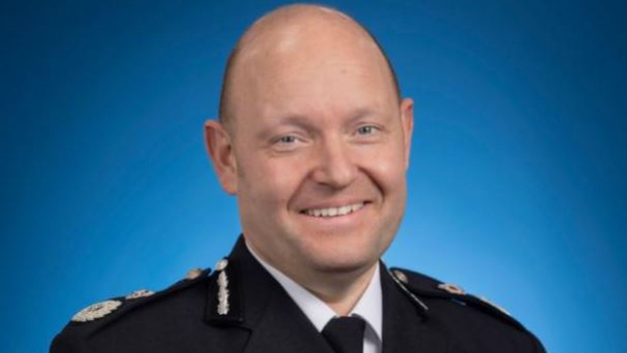 Senior police officer calls for backup over fears cab driver would rob ...