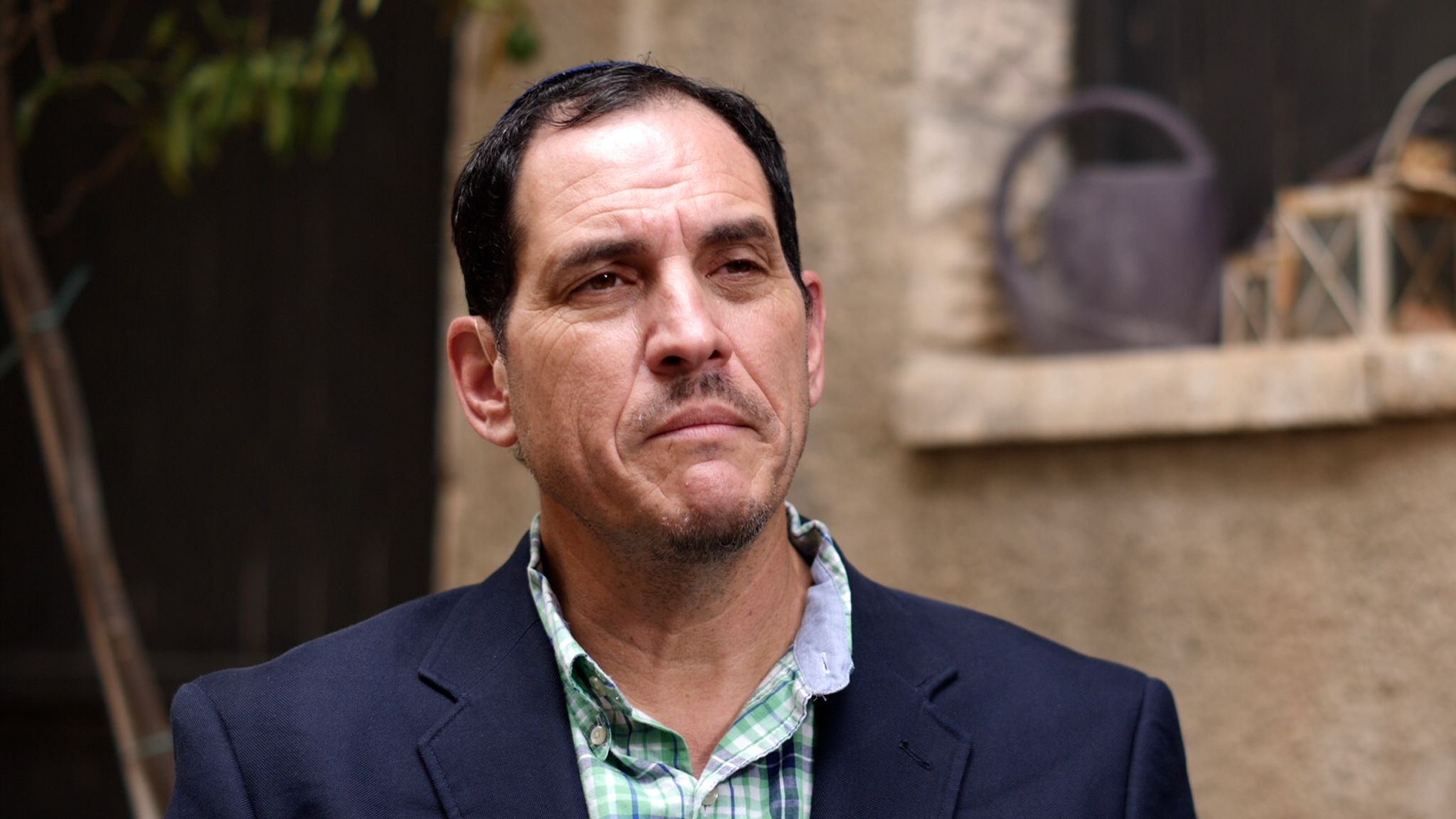 Israel-Hamas war: Bewildered soldiers sob at funeral of 20-year-old ...