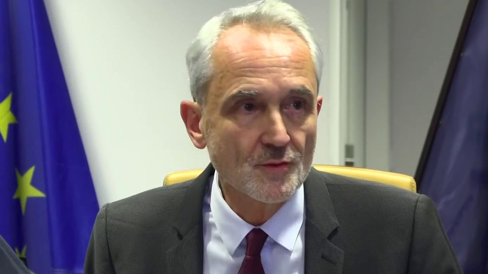 Alex Batty: Kidnapped British boy fled his mother as she planned to ...