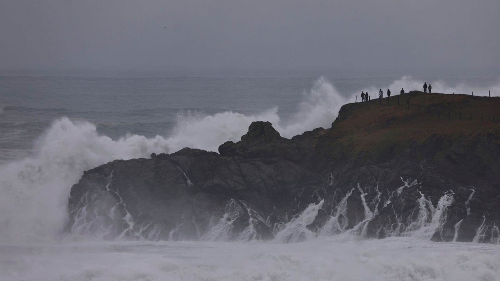 Huge waves smash California beaches, injuring eight and leaving ...