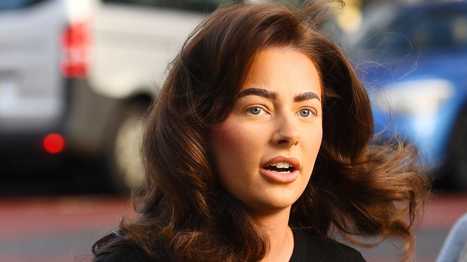 Prison officer 'had phone sex with inmate she developed inappropriate ...