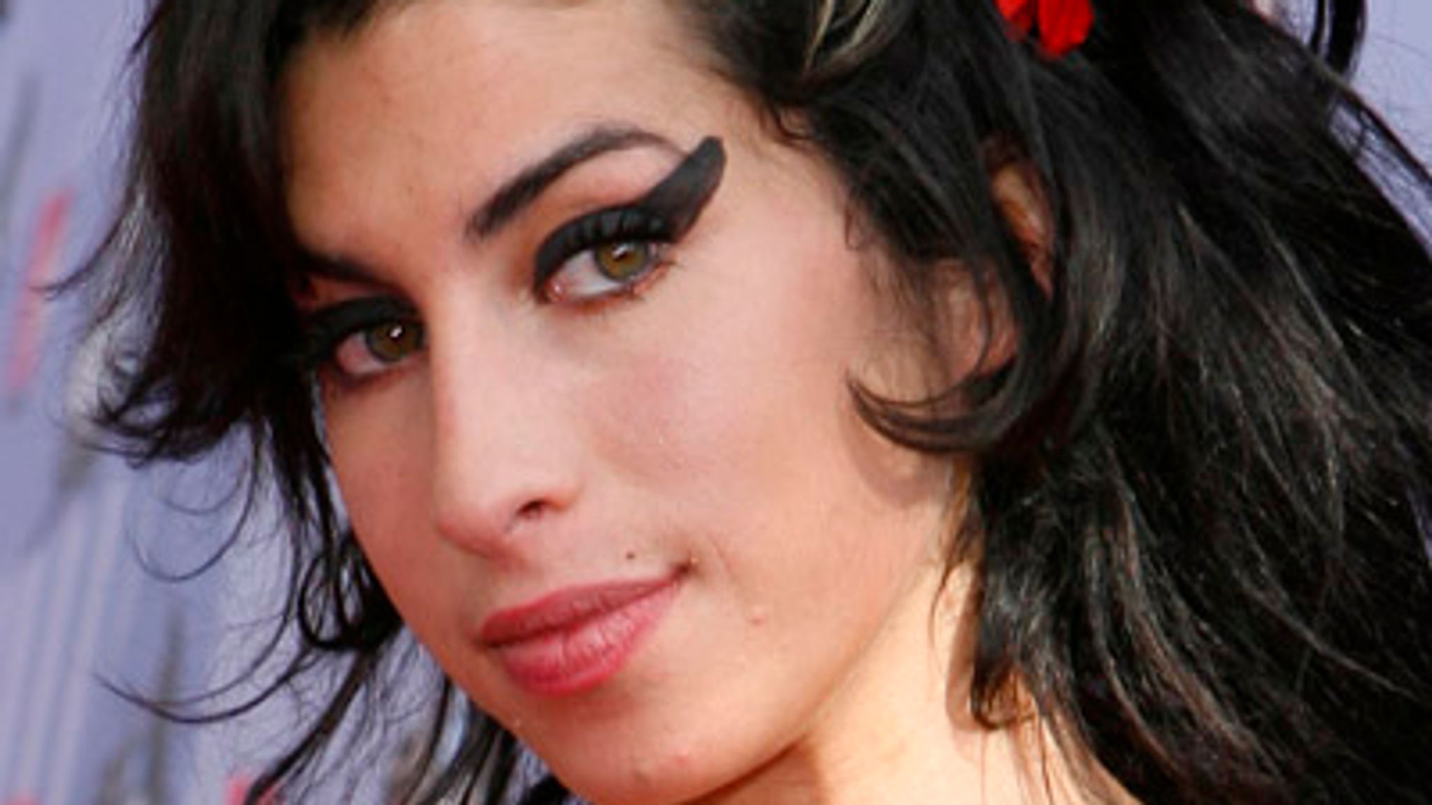 Amy Winehouse's estate sues late star's friends for £730k over items ...