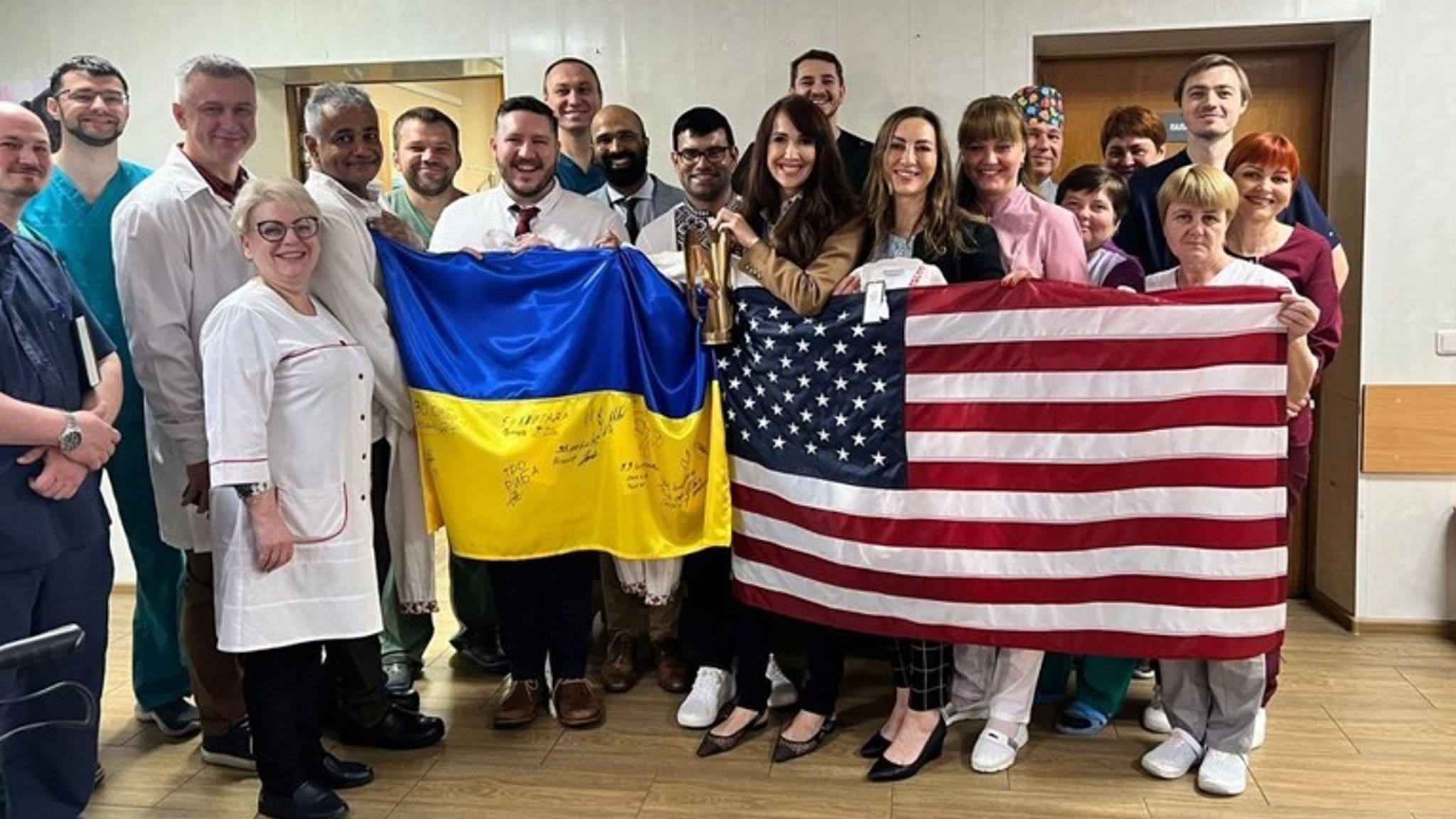 Meet the doctors who travelled from the US to Ukraine to treat victims ...