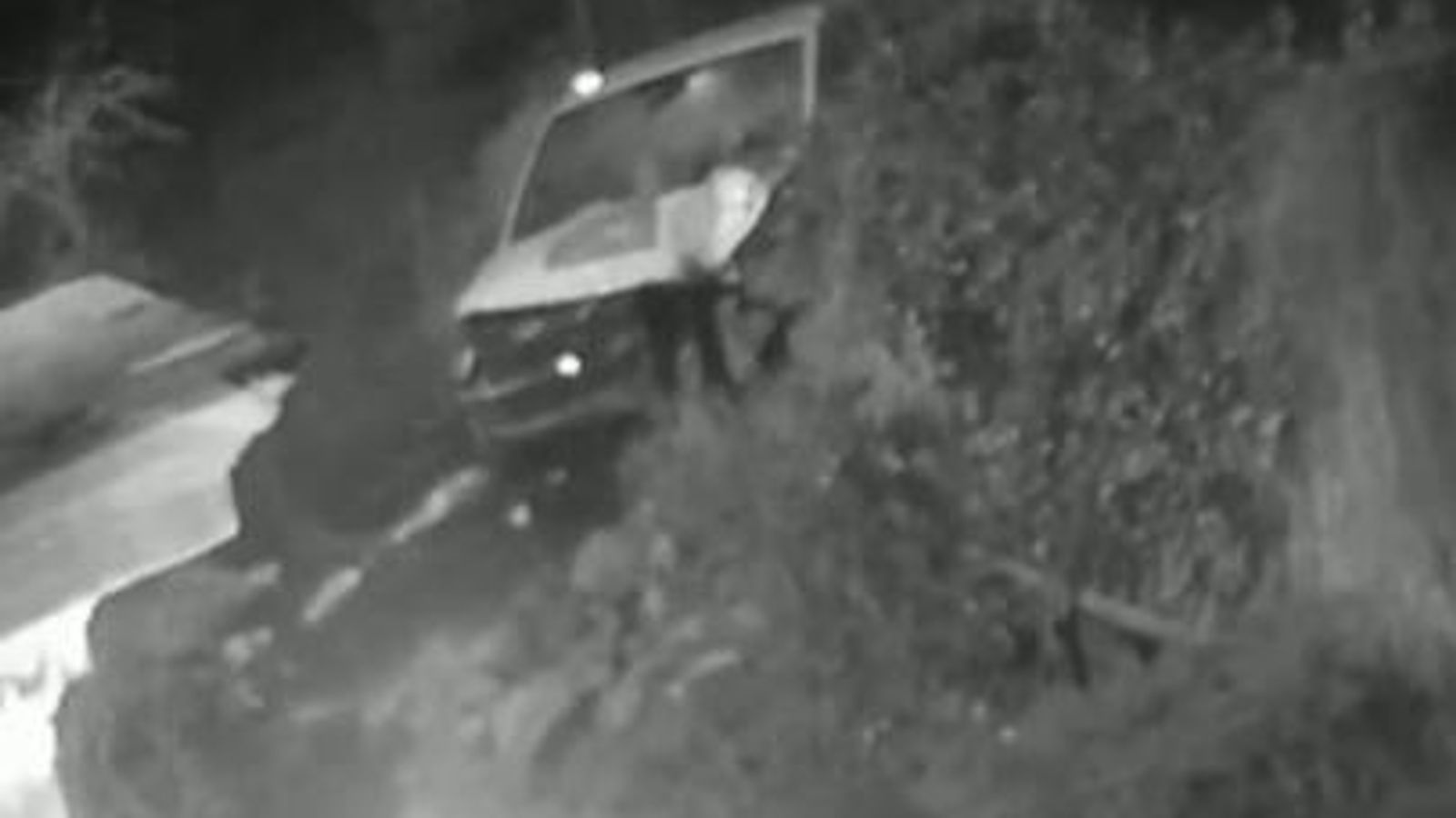 Nottingham: Robbers steal milk float and crash it into a wall | News UK ...