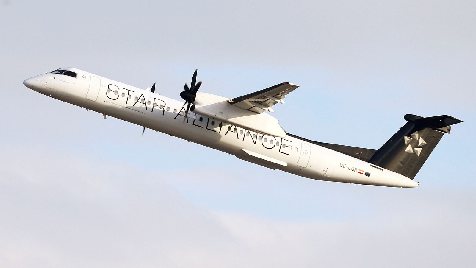 Japan plane fire: What happened | World News | Sky News