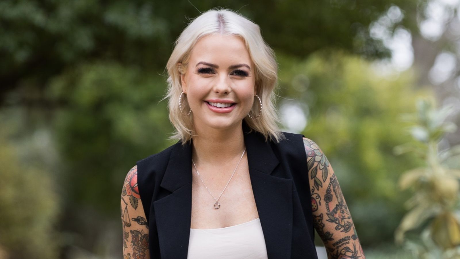 Australian news network apologises for 'graphic error' after photo of ...