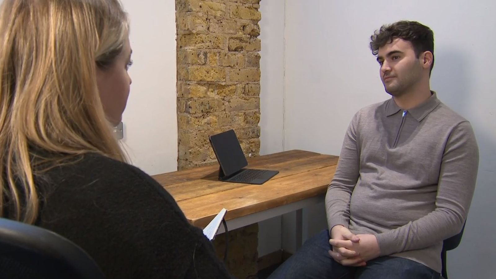 Access to illegal crypto casino sites for sale on Facebook and Discord ...