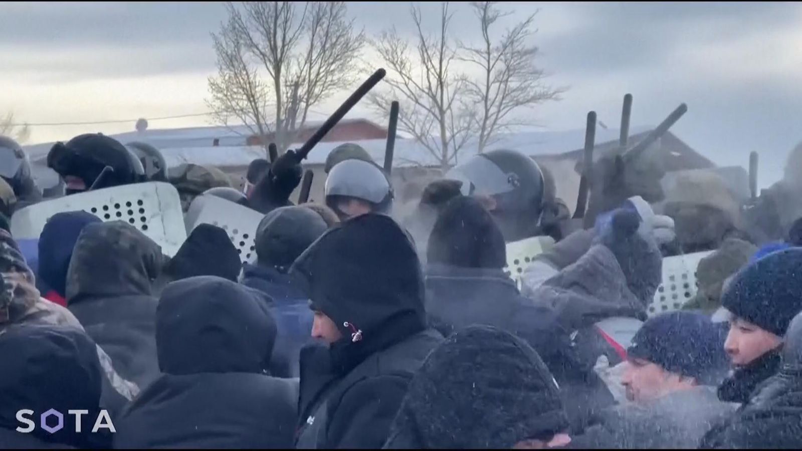 Russia: Protesters clash with police after activist arrested | News UK ...