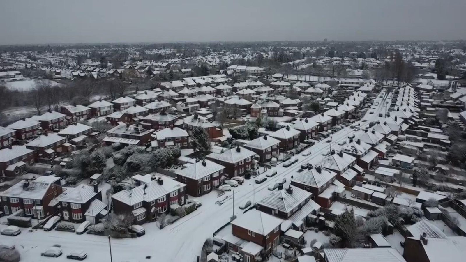 Snow coats parts of Greater Manchester as temperatures descend | Sky News