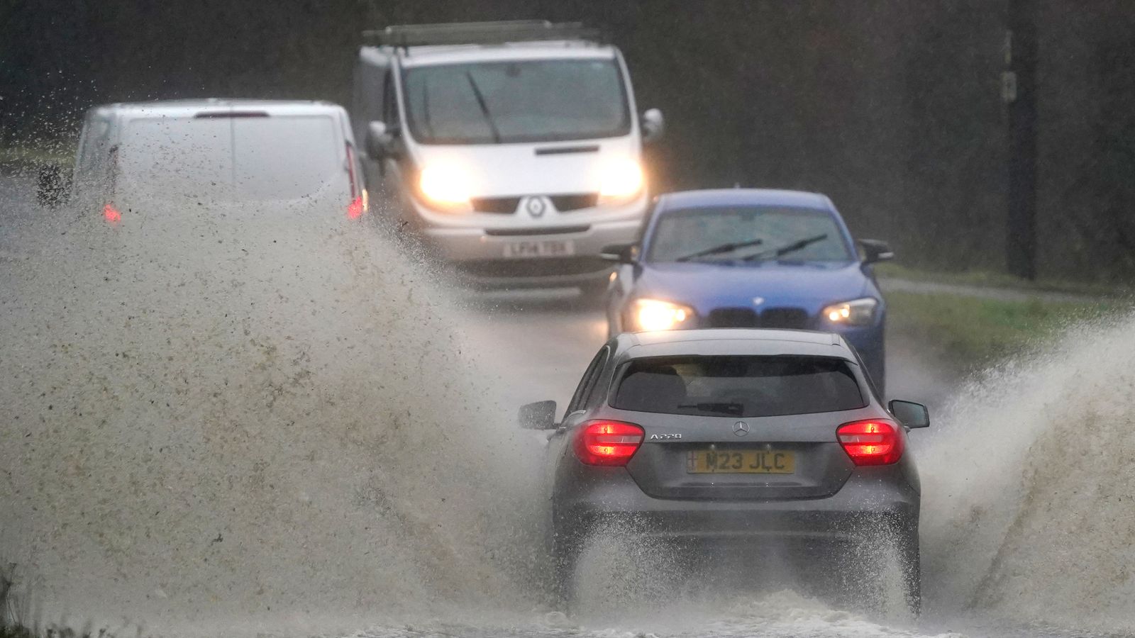 Storm Henk travel chaos with major roads closed and hundreds of flood ...