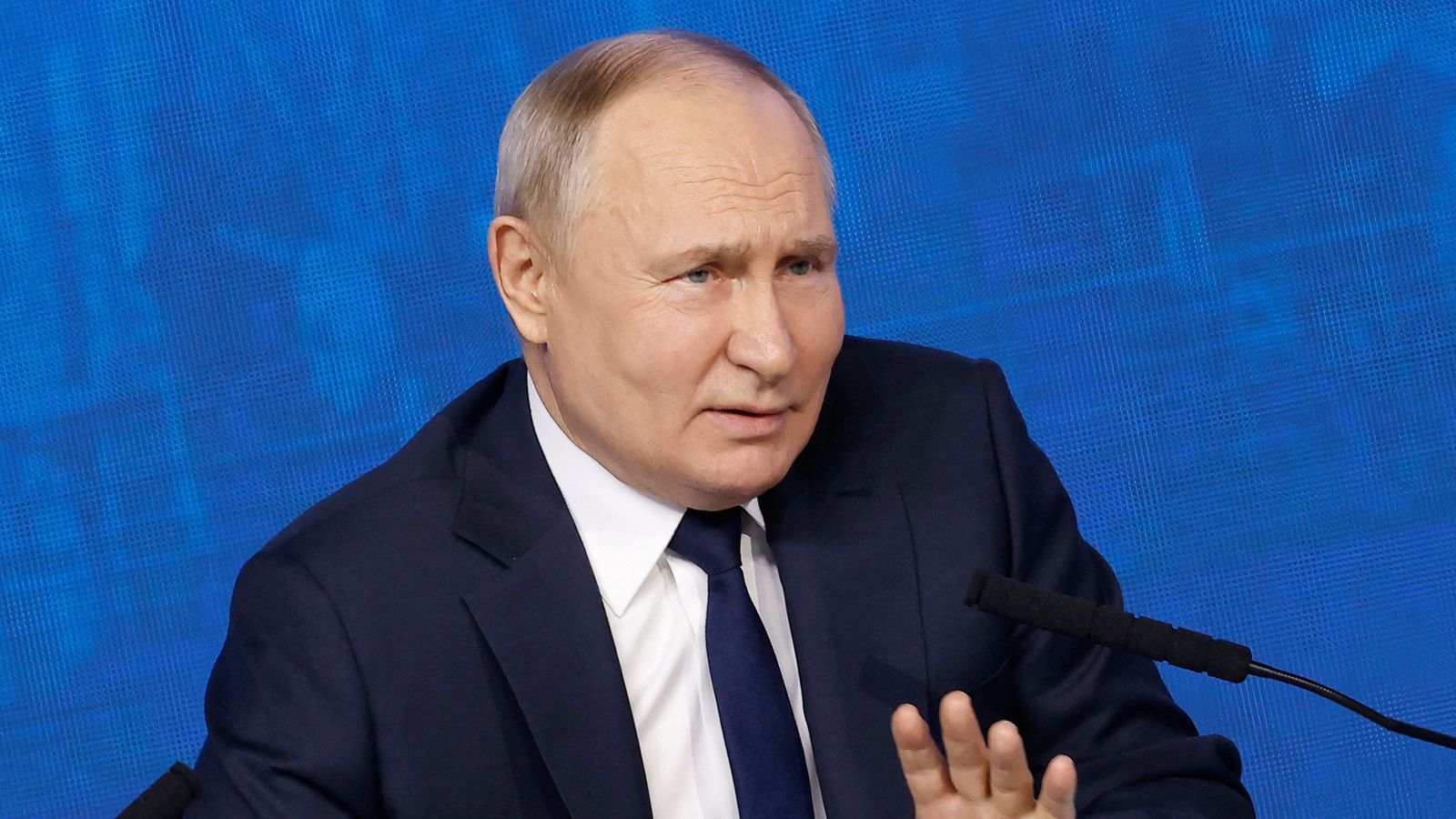 Russia bans anti-war candidate from standing in presidential election ...