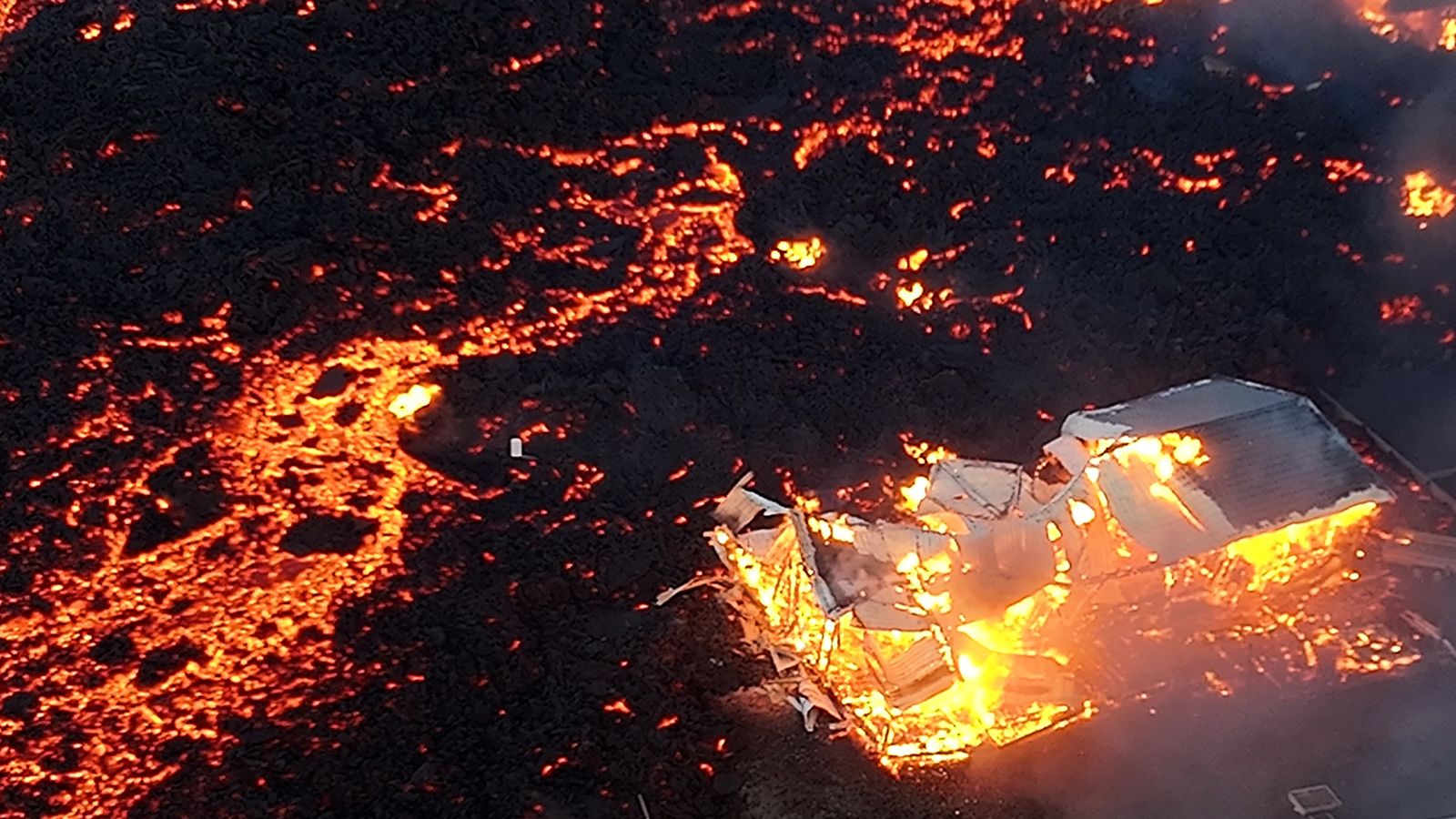 Iceland Volcano Homes Go Up In Flames As Lava Reaches Evacuated Town