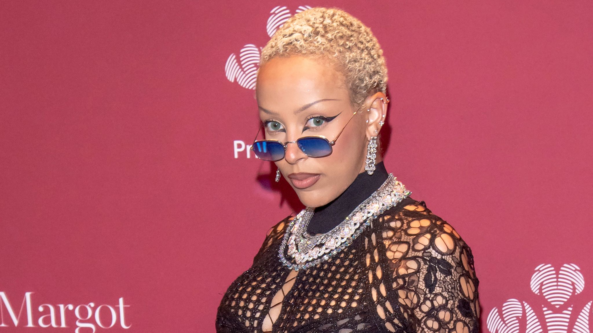 Doja Cat's teeth knocked out by brother, restraining order request ...