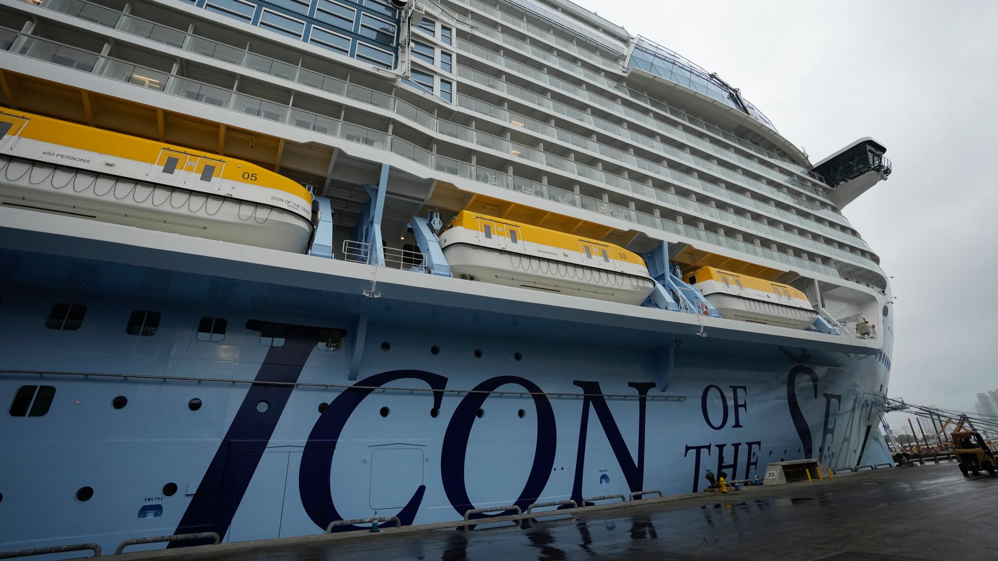 Icon of the Seas: World's largest cruise ship sets sail | US News | Sky ...