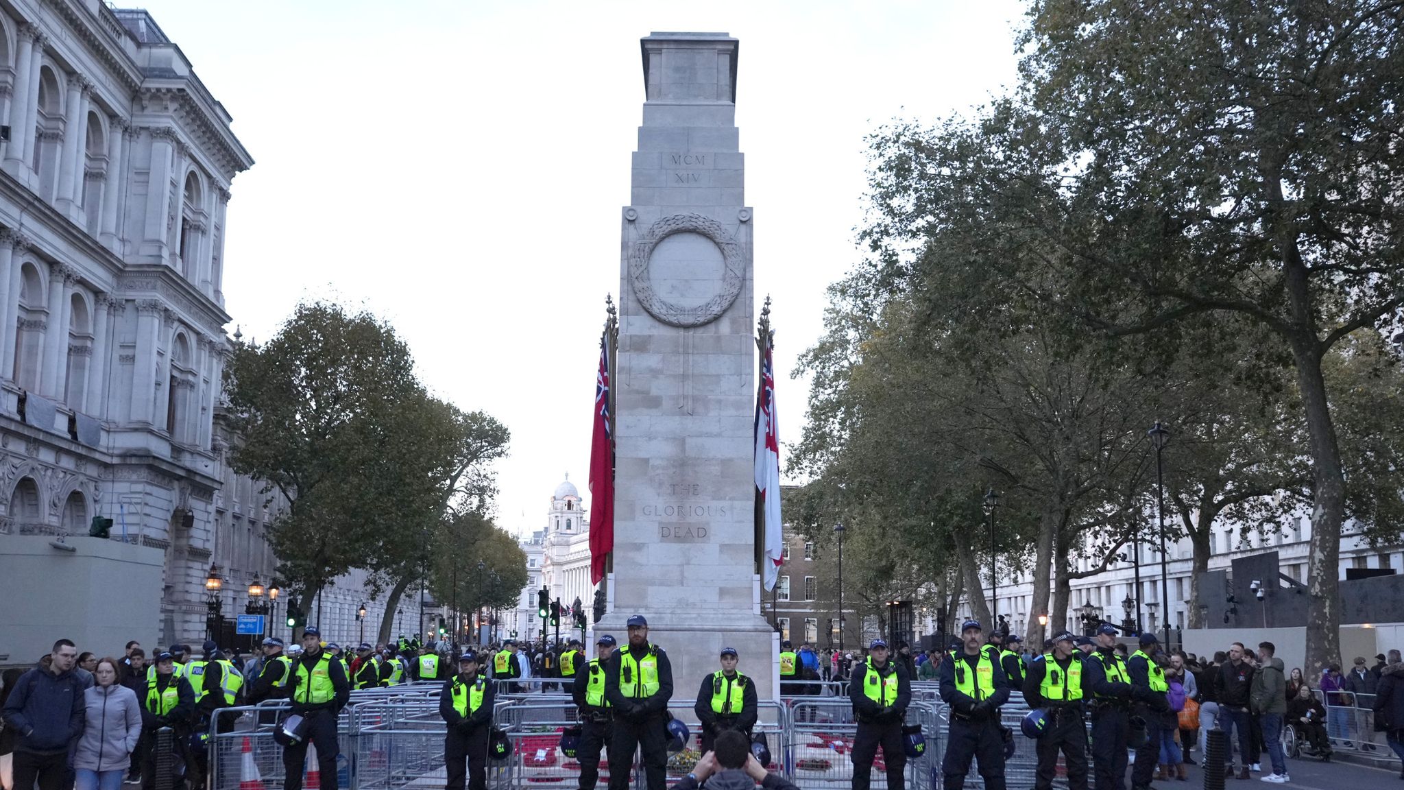 Pro-Palestinian and Israeli protests cost Metropolitan Police £26.5m ...