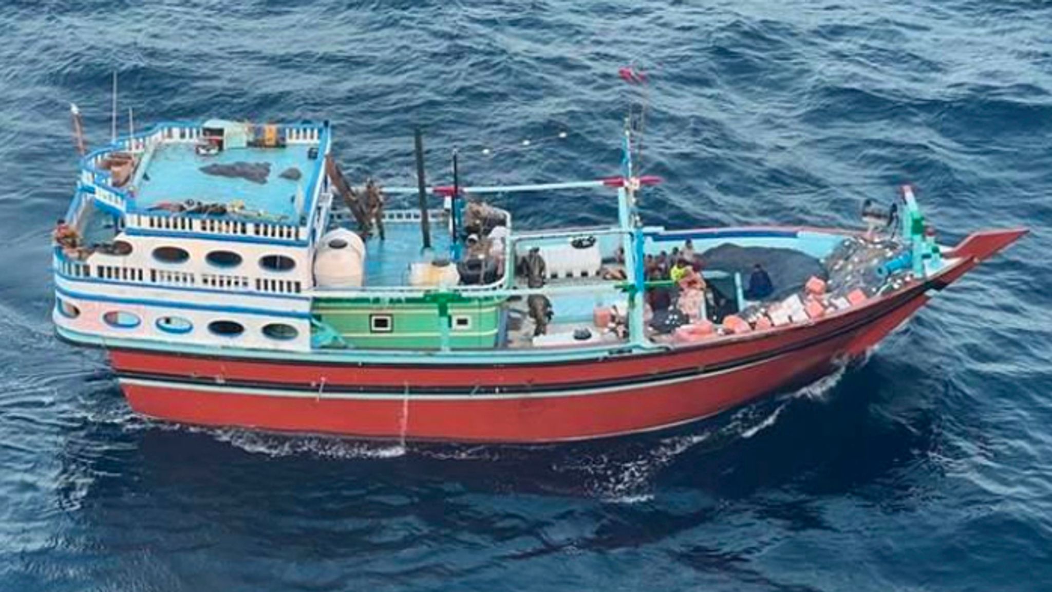 Yemen: Cargo vessel in the Red Sea hit by missile the day after another ...