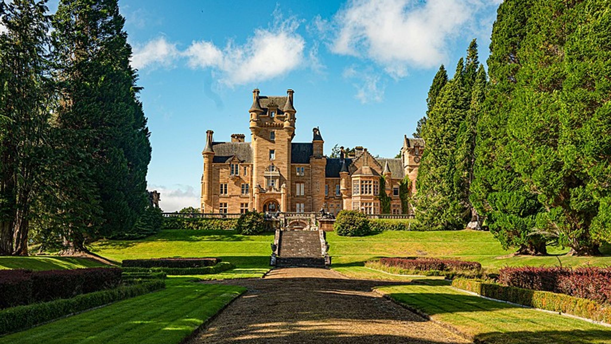 'Set jetting': The holiday destinations expecting Britons this year ...