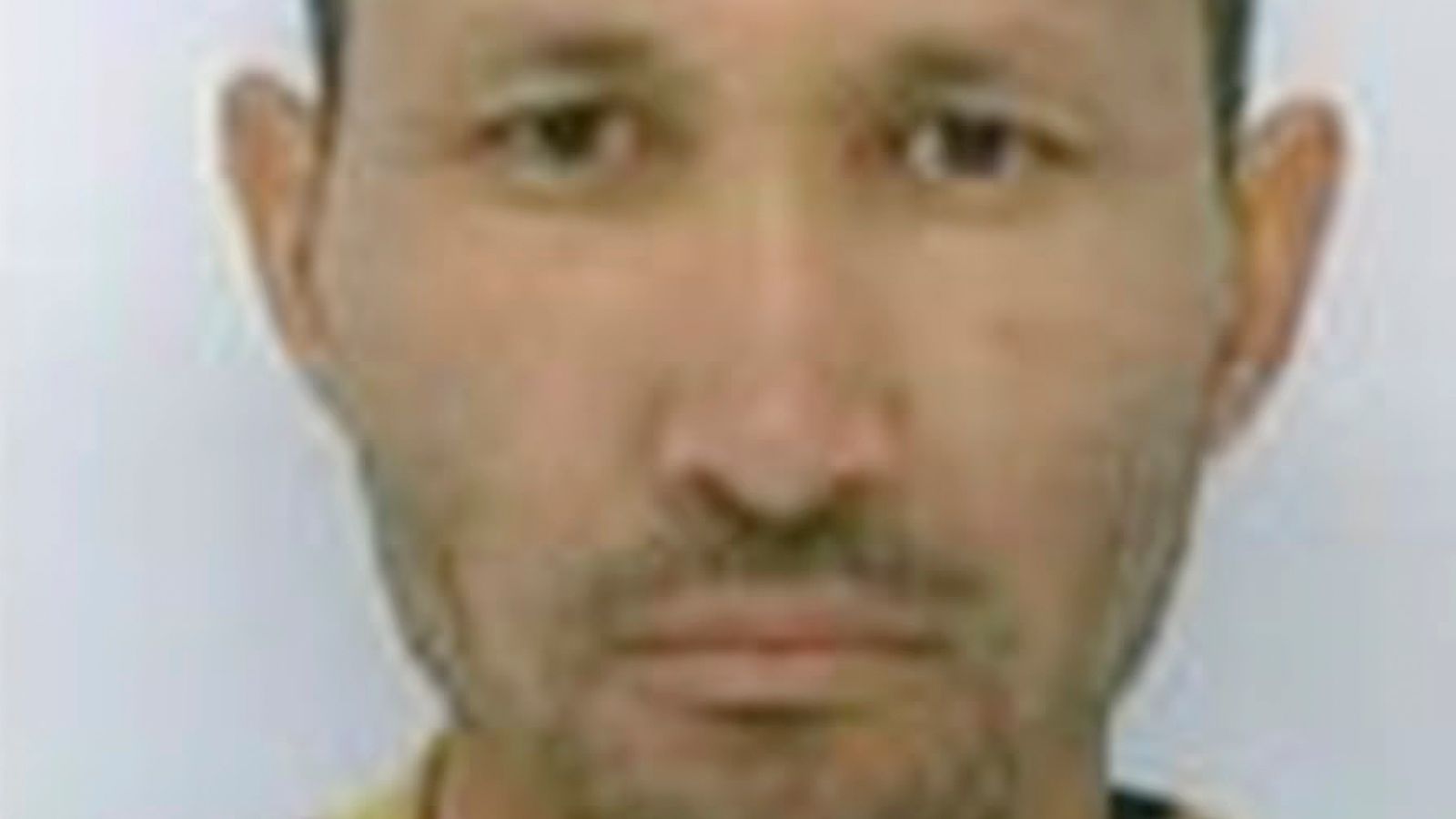 Clapham chemical attack: New CCTV of suspect shows him smiling day ...