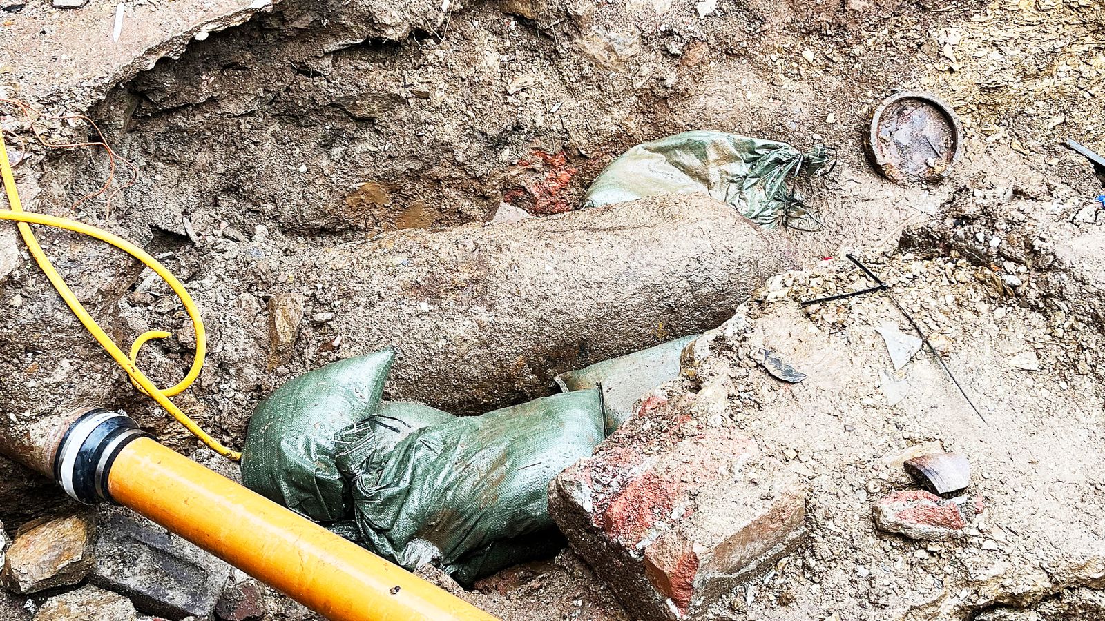 Unexploded WWII bomb found in Plymouth to be moved by military convoy ...