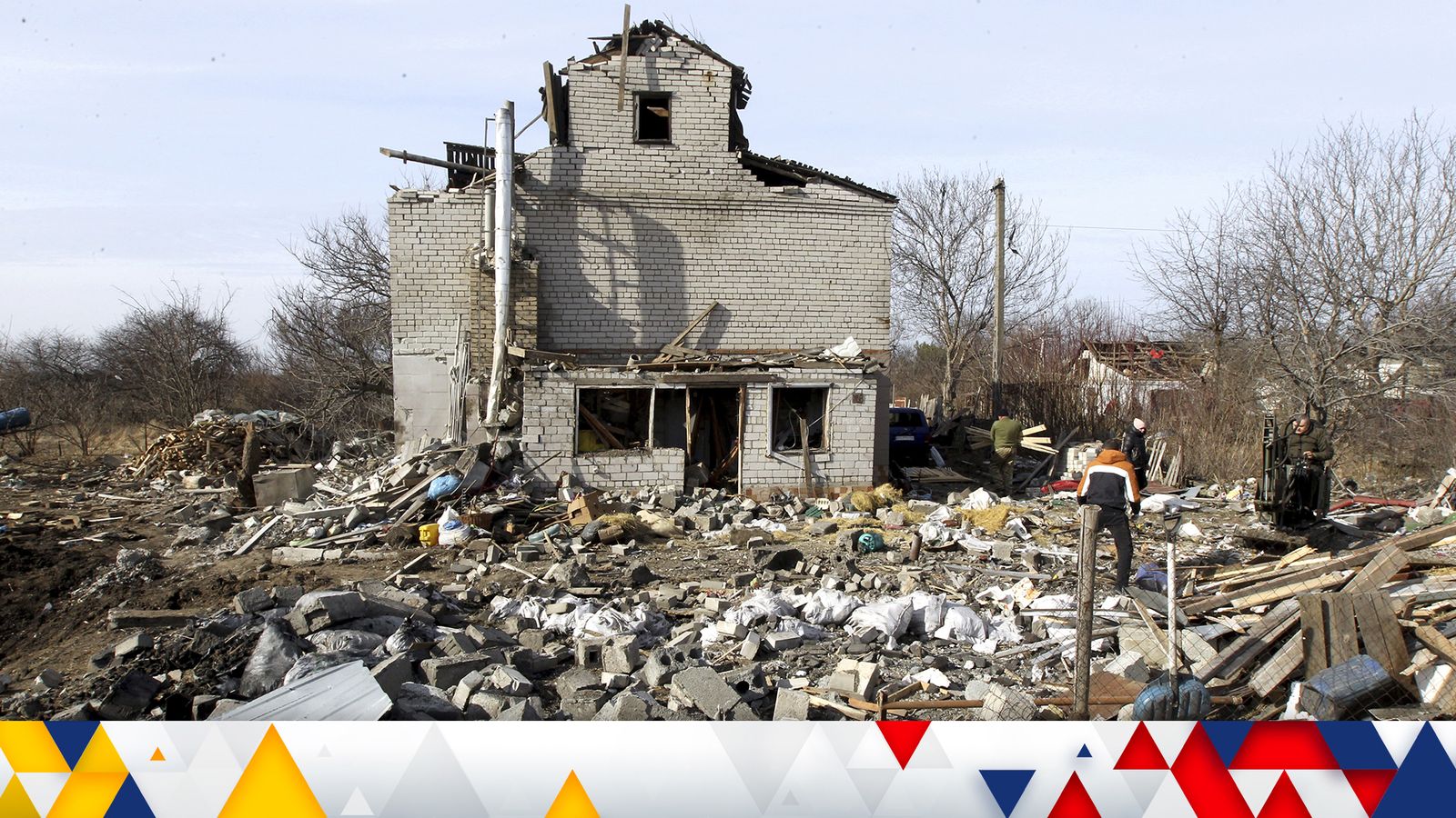 Ukraine-Russia war latest: Ukrainian troops withdraw from two more ...
