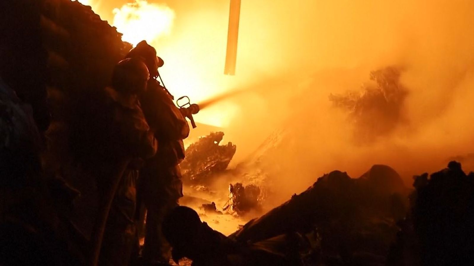 Nairobi explosions: At least three dead after lorry carrying gas ...