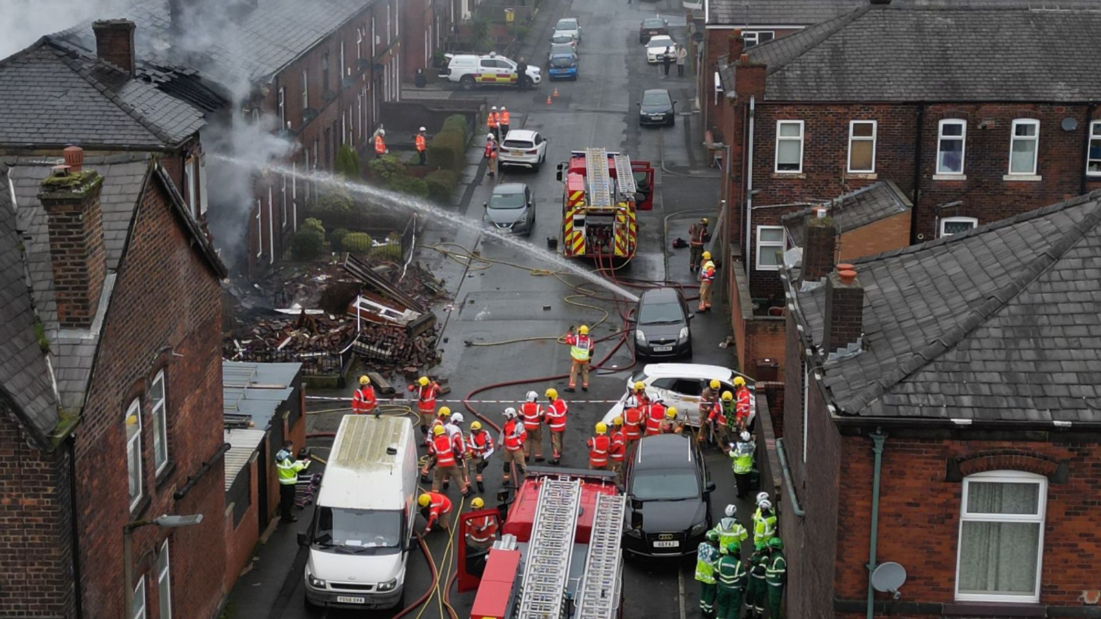 Primary school evacuated after 'gas explosion' in nearby house | UK ...