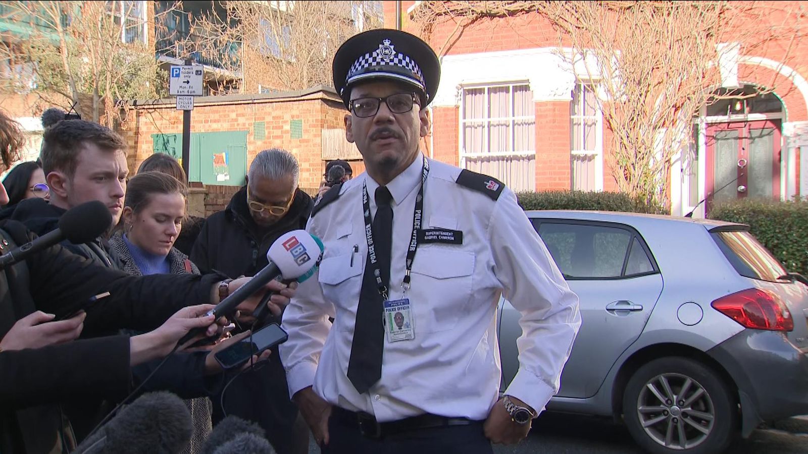 Clapham attack: Police warn public not to approach suspect who has ...