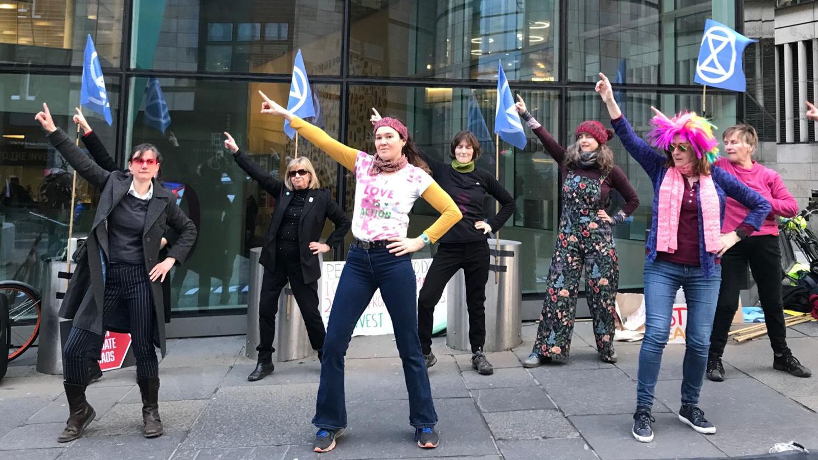 Extinction Rebellion: Climate activists stage protest dancing to Stayin ...