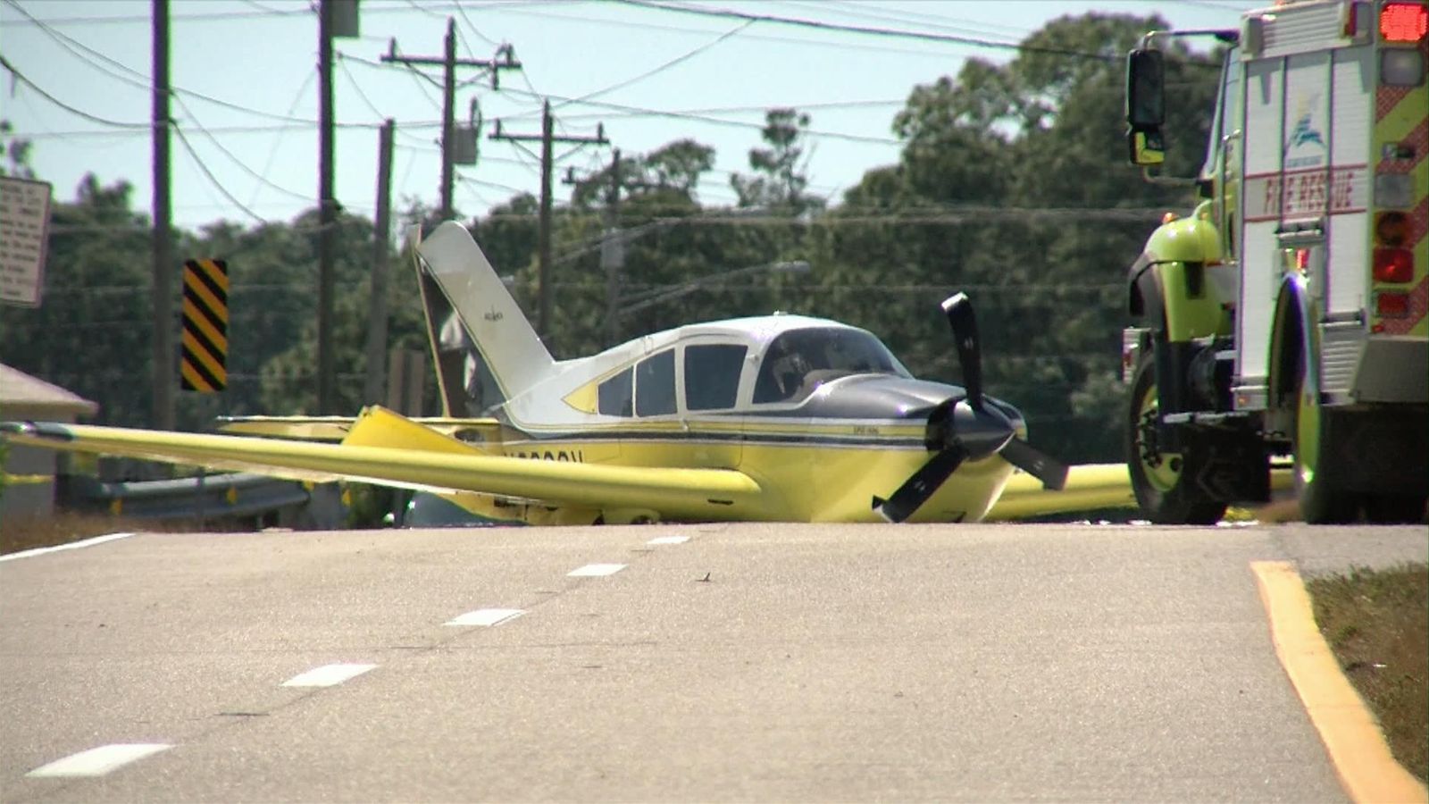 US: Small plane makes an emergency landing on a residential street in ...