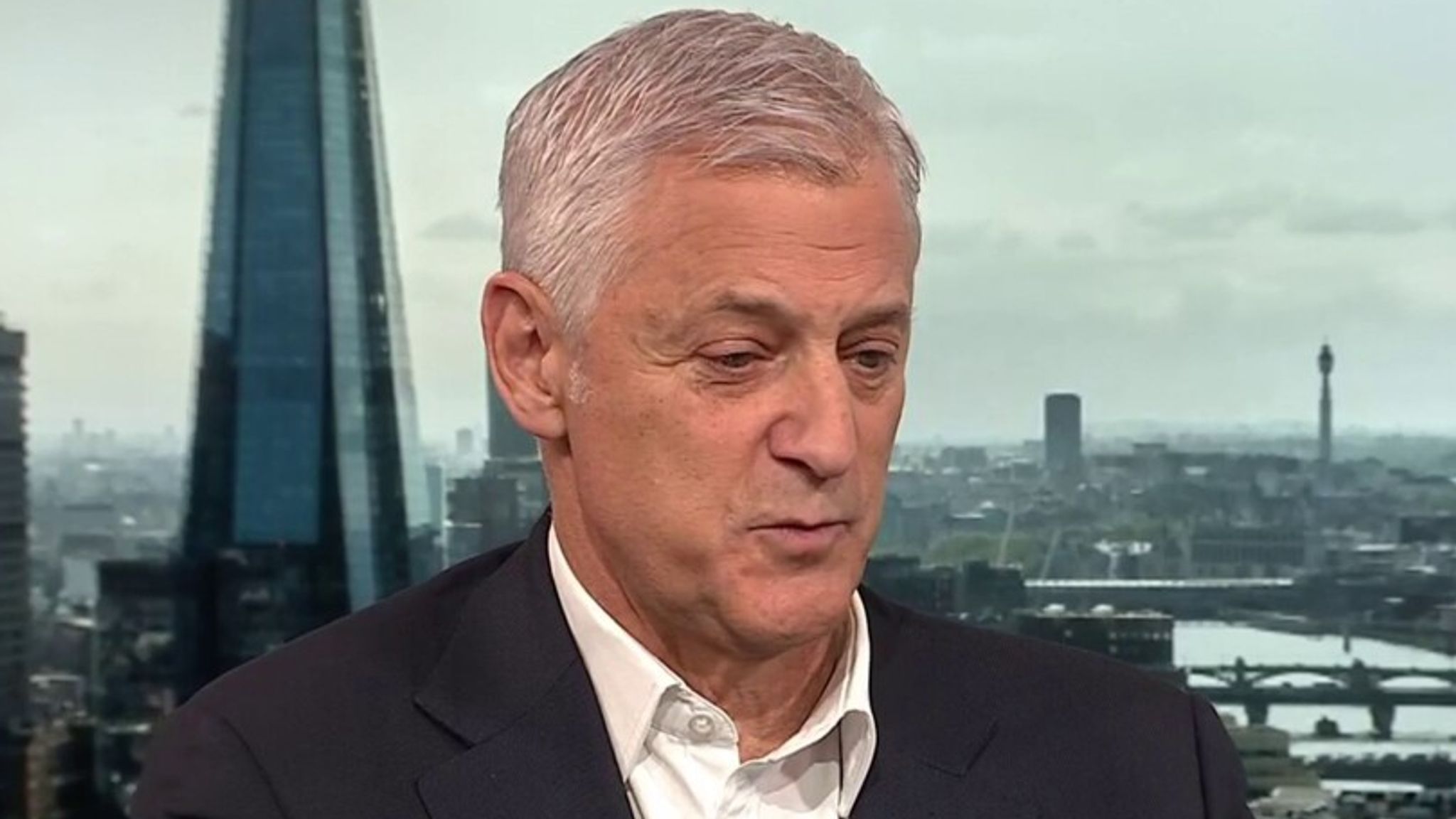 Standard Chartered to replace 'lower-value human capital' with AI ...