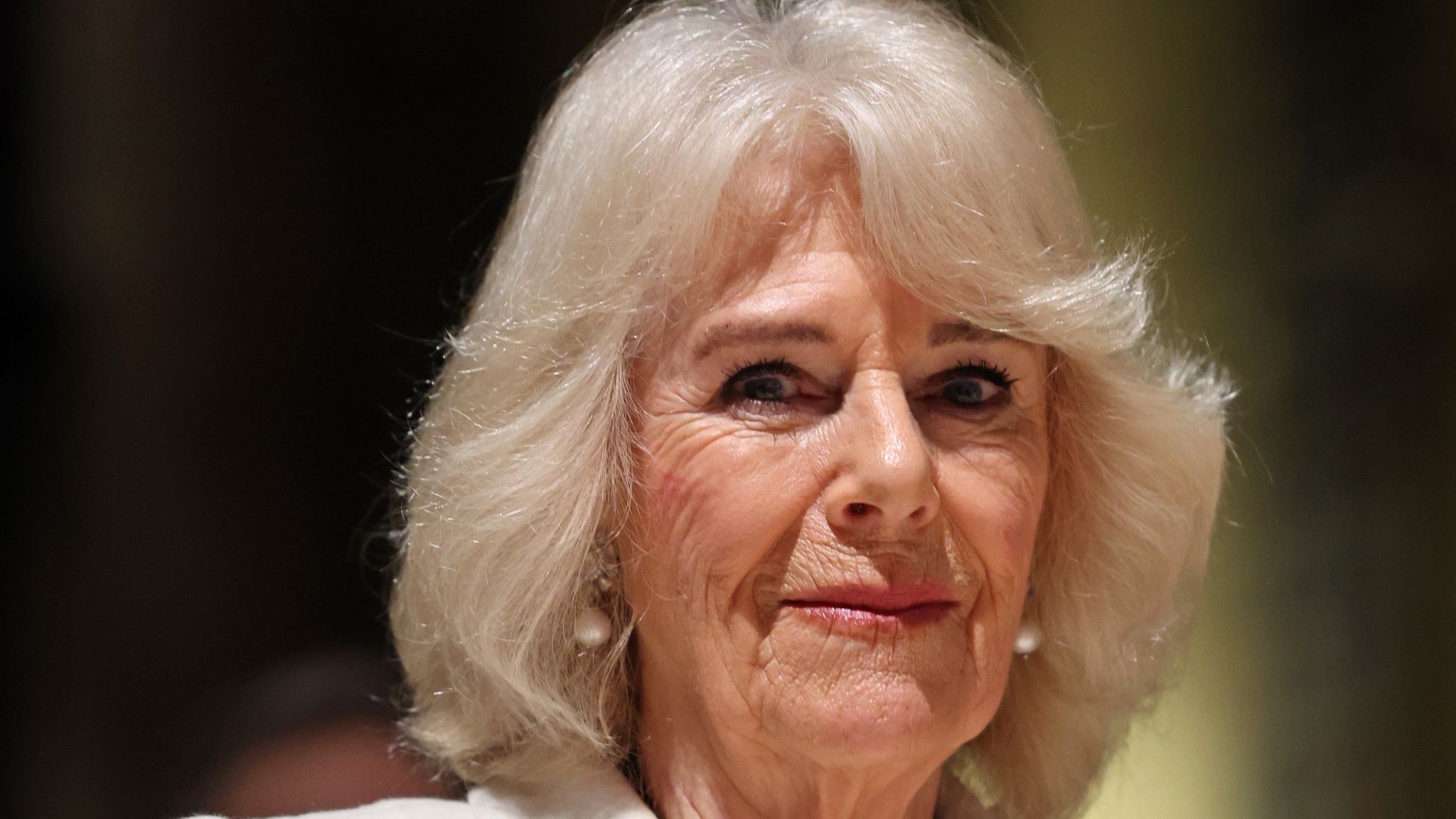 King doing 'extremely well', says Queen as monarch undergoes cancer ...