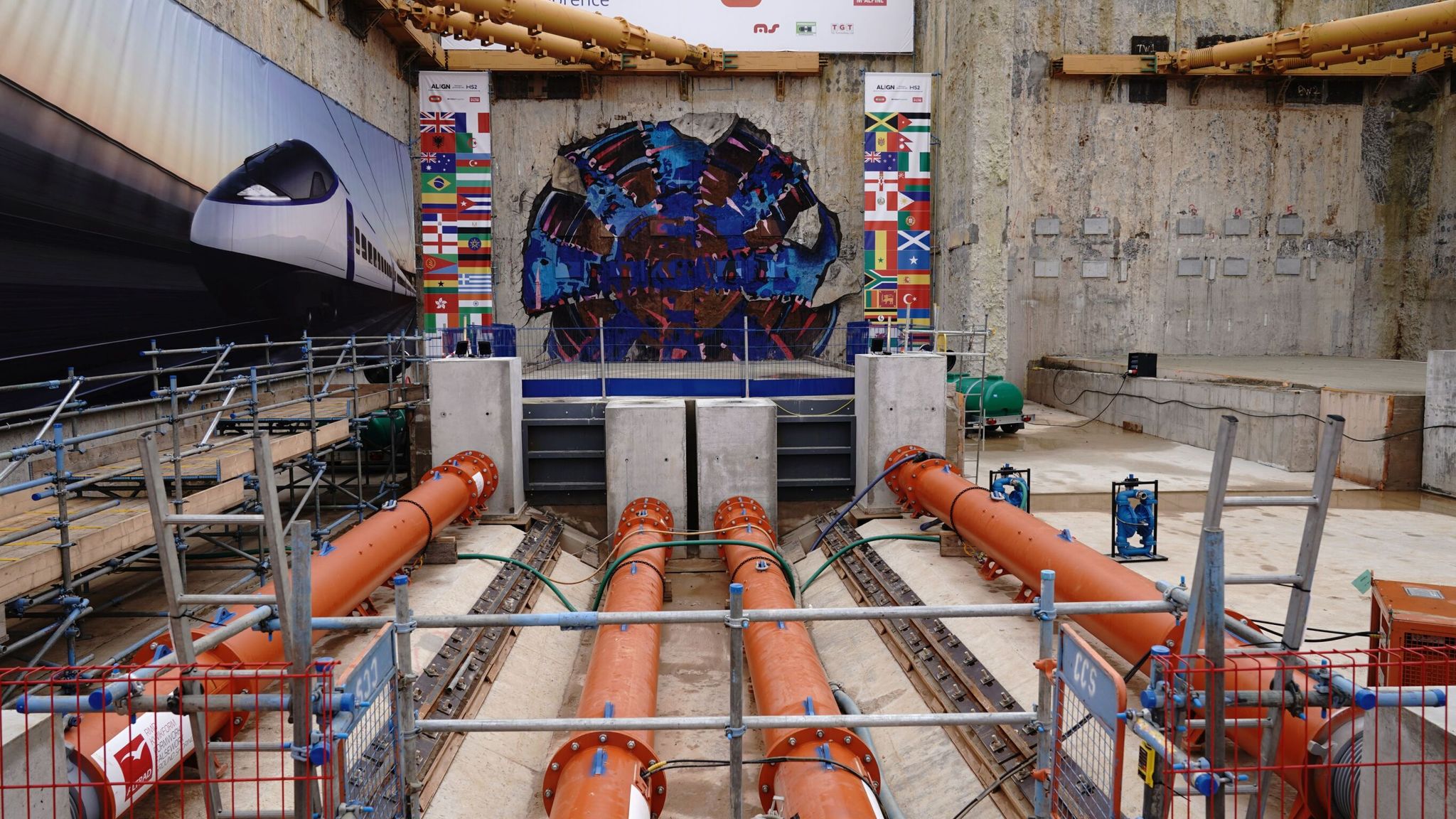 HS2: 10-mile long tunnel under Chiltern Hills completed almost three ...