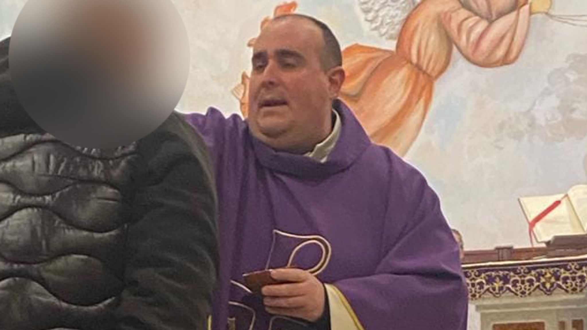 Italian priest smells bleach in chalice to avoid apparent mafia threat ...