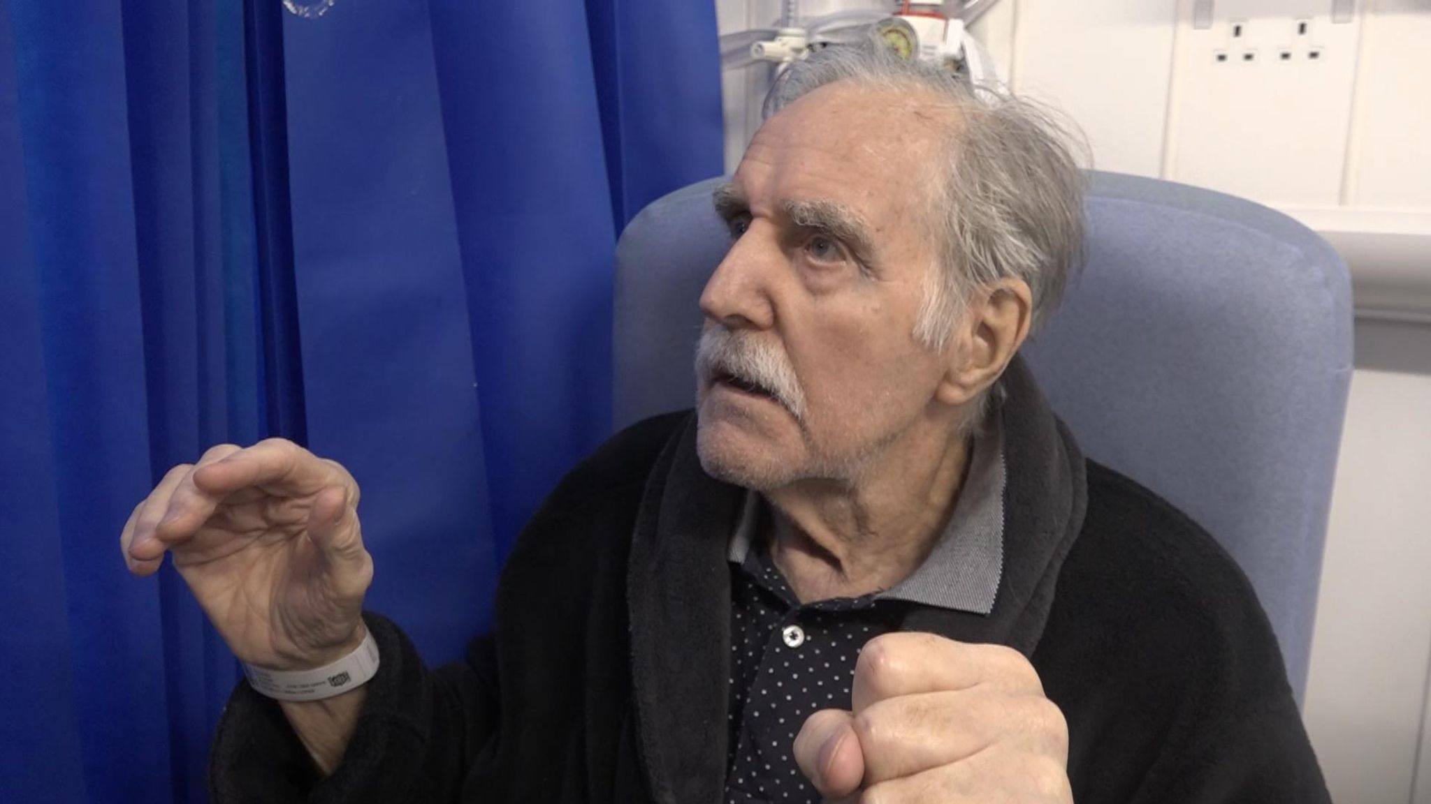 'There's a lot of anger': Hospital says mood is changing among patients ...