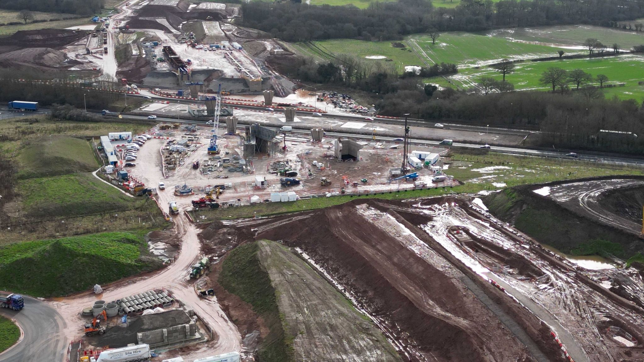 HS2: 10-mile long tunnel under Chiltern Hills completed almost three ...