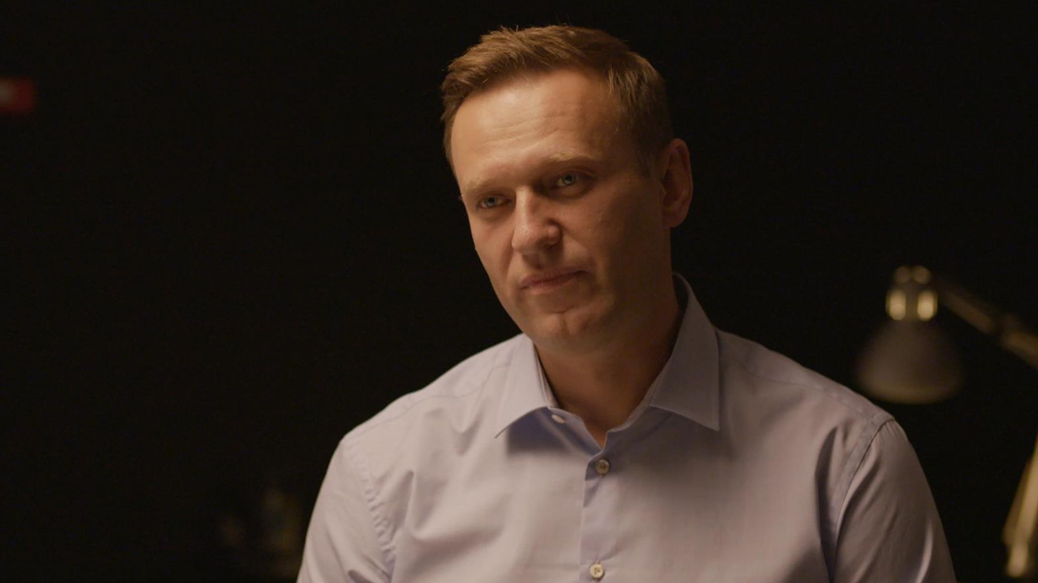 Alexei Navalny describes 'corrupt officials' living in London helping ...