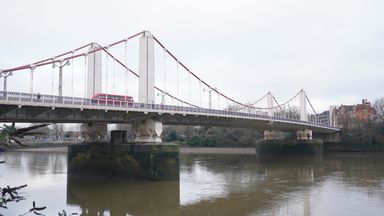 The 'traumatising' search for dead bodies in the Thames - and why ...