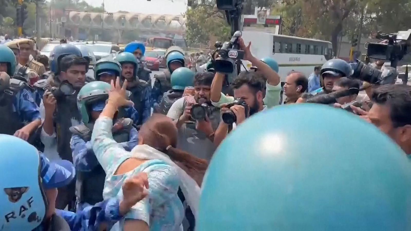 Supporters of arrested New Delhi anti-corruption politician Arvind ...