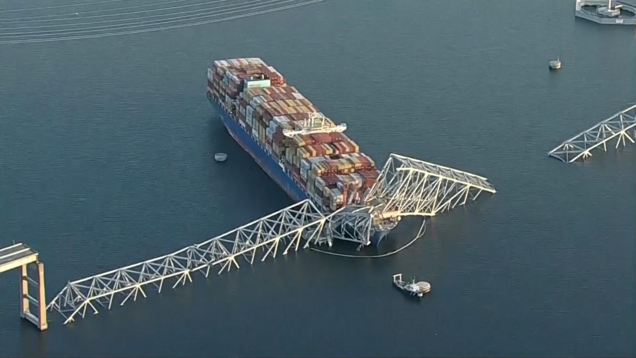 Baltimore bridge collpase: Temporary channel for ships opened to aid ...