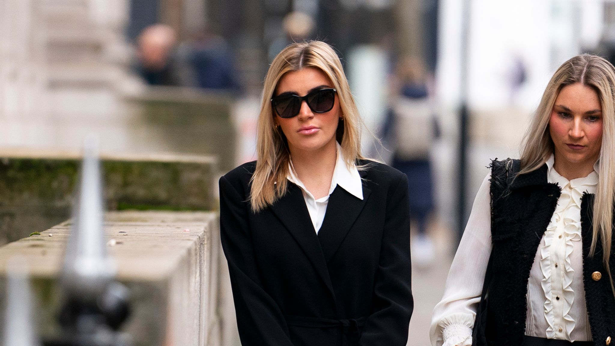 Chloe Othen: Model 'doesn't feel safe in UK' after ex-boyfriend ...