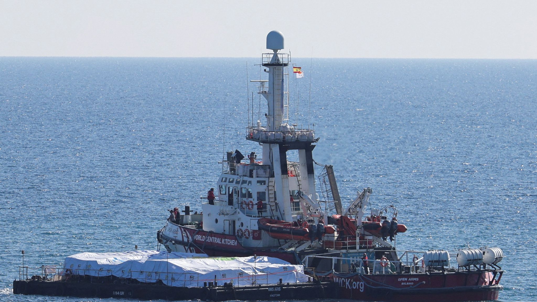 Aid ship carrying nearly 200 tonnes of food finally sets sail for Gaza ...