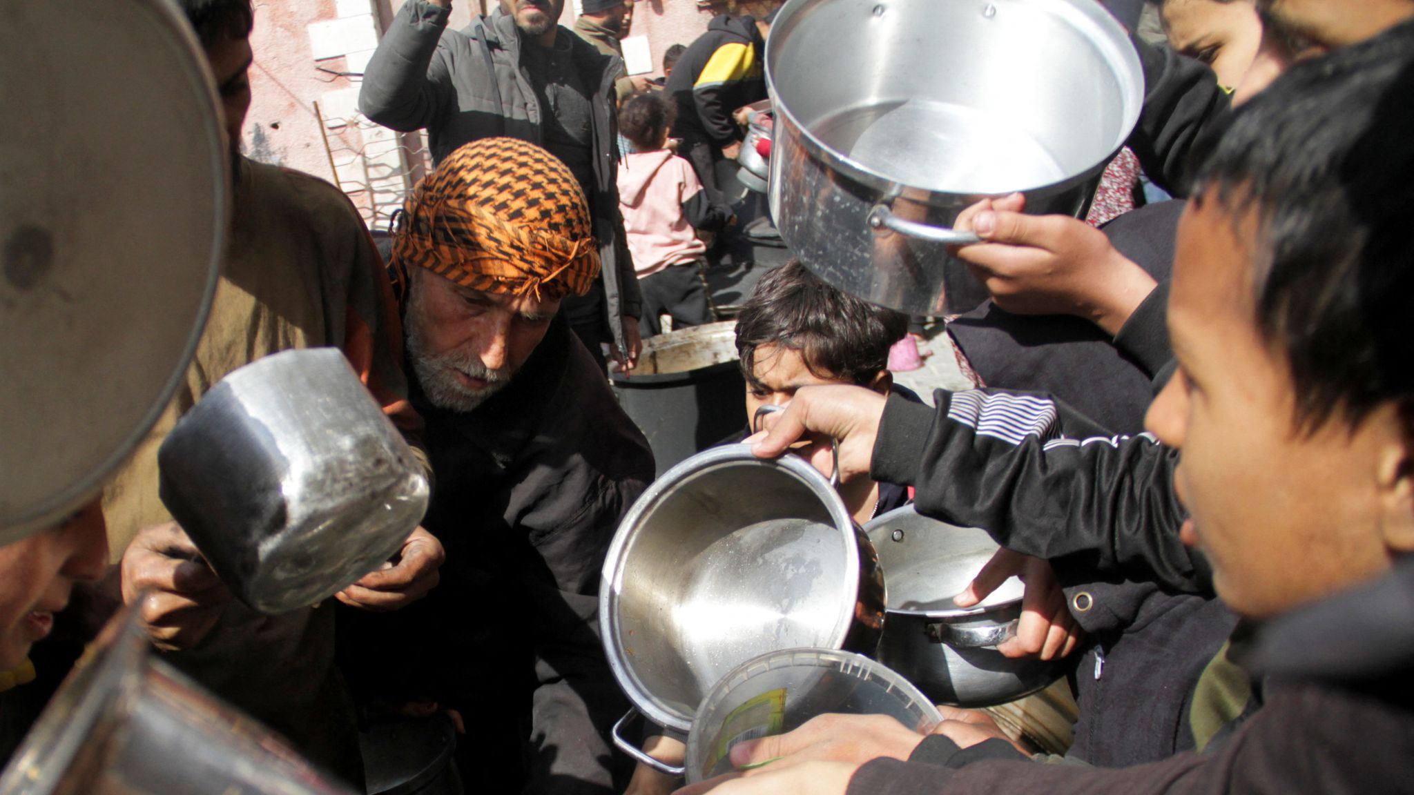 UK aid for Gaza 'stuck at border for weeks' as David Cameron blames ...