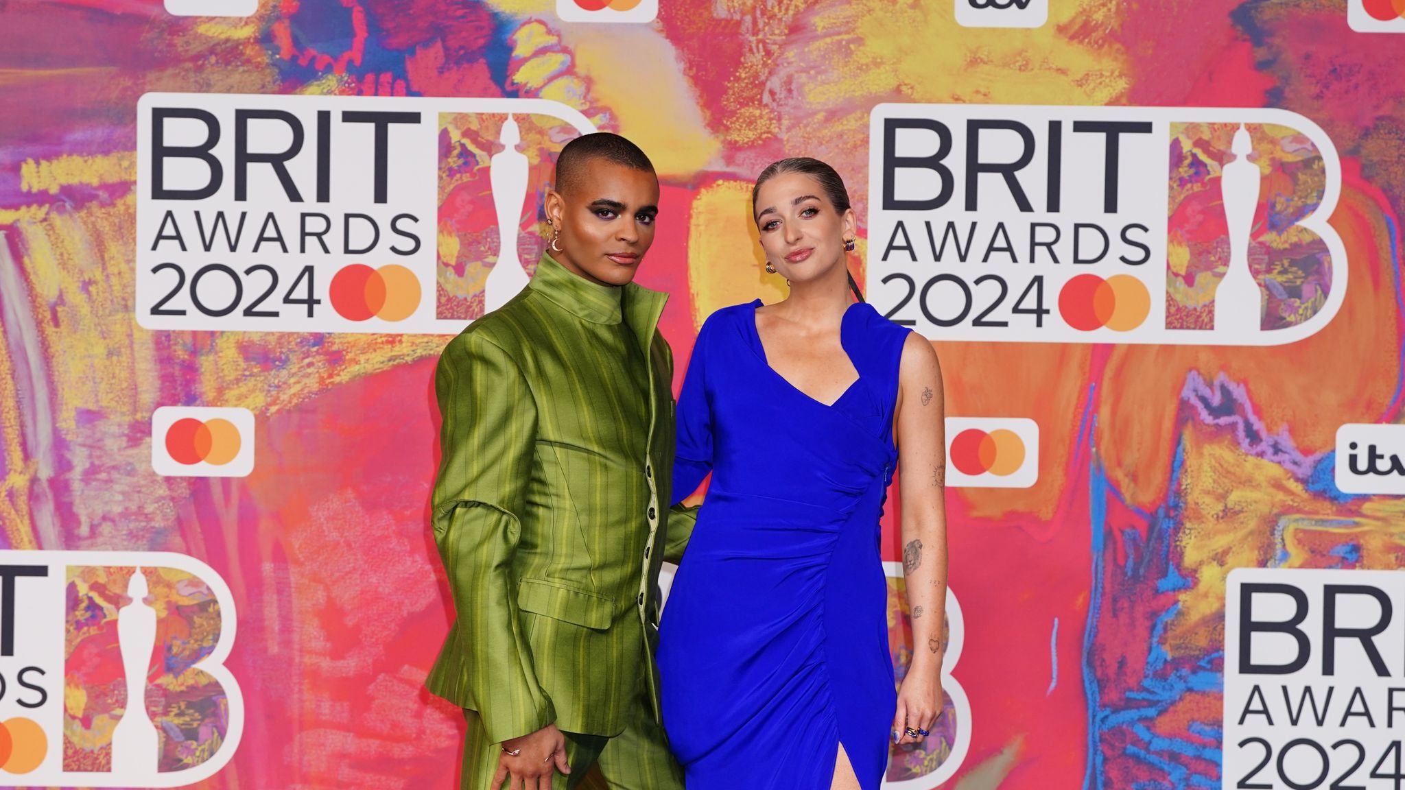 Brit Awards: Red carpet fashion as celebs and stars arrive for ceremony ...