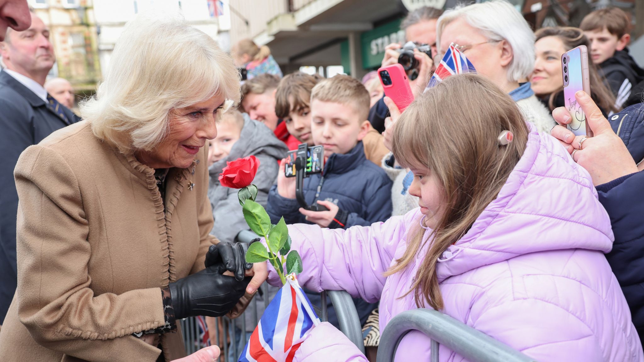 Kate 'will be thrilled': Queen Camilla receives 'kind' posters to ...
