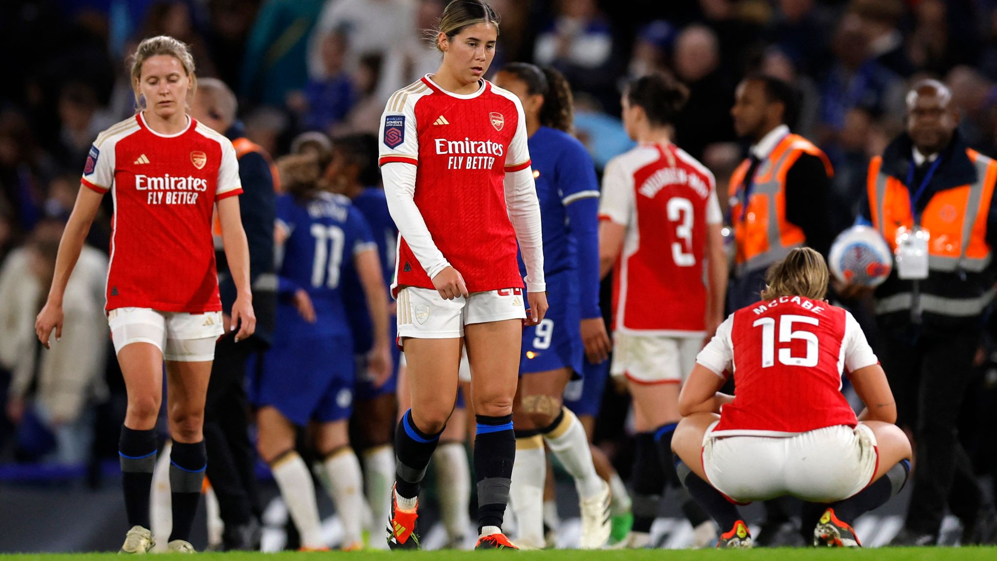 Sock problem delays Chelsea v Arsenal WSL match by 30 minutes | Offbeat ...