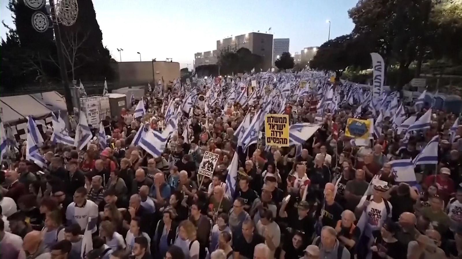Israel: Tens of thousands rally the largest anti-government protest ...