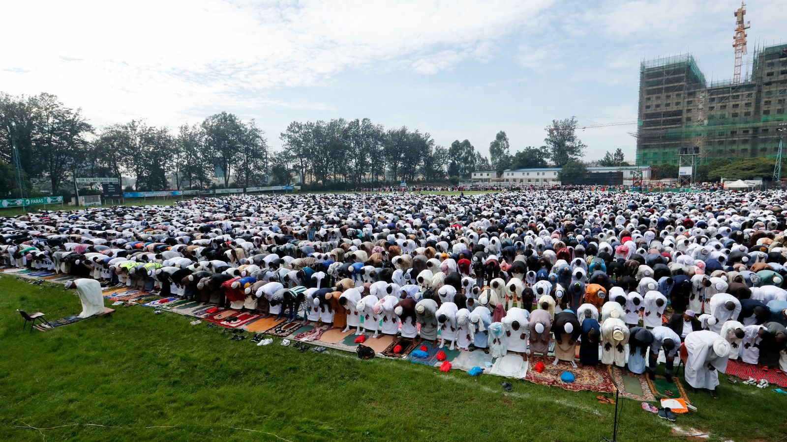 Eid al-Fitr prayers and celebrations around the world as Ramadan comes ...